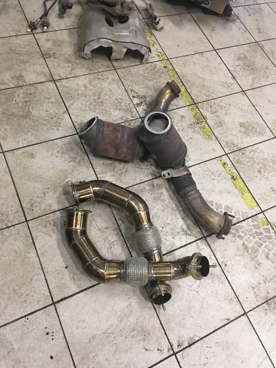 Установка Downpipe — BMW X6 M (E71), 1,4 л, 2009 года | тюнинг | DRIVE2