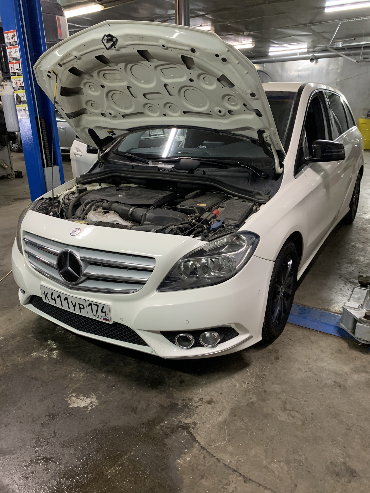 ТО №165.000 — Mercedes-Benz B-Class (W246), 1,6 л, 2012 года | плановое ...