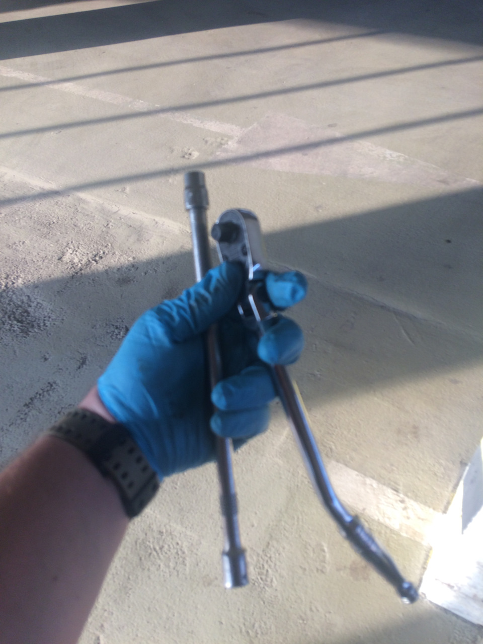 N90945002 Болт крепежный M7x21.5 с внутренним шестгранником VAG: VAG ...