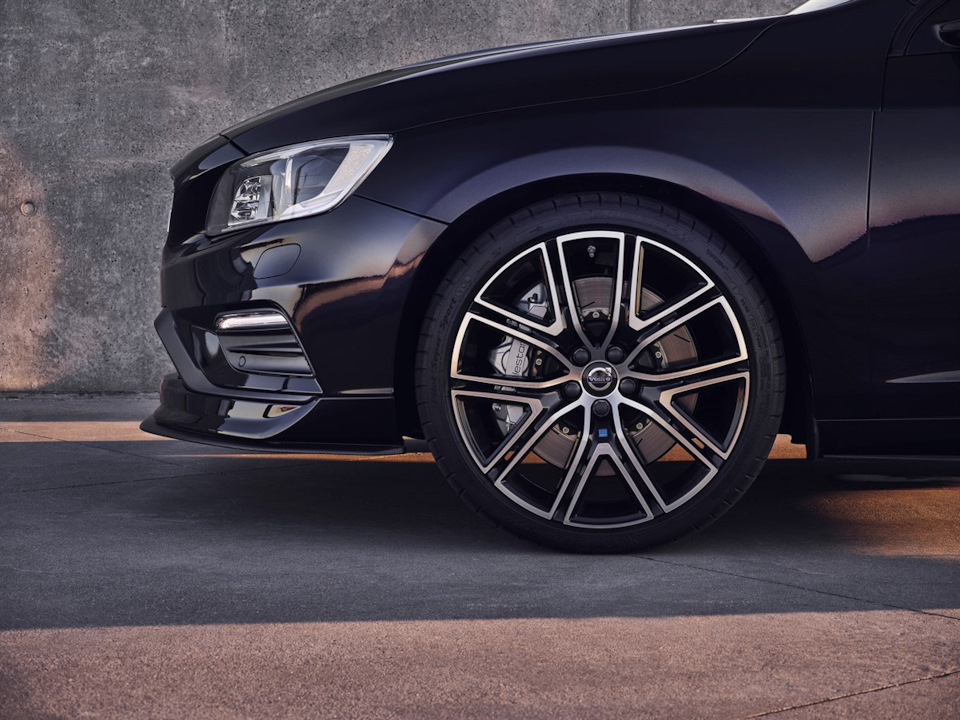 Обновление экстерьера под my2018 — Volvo V60 (1G), 2 л, 2017 года ...