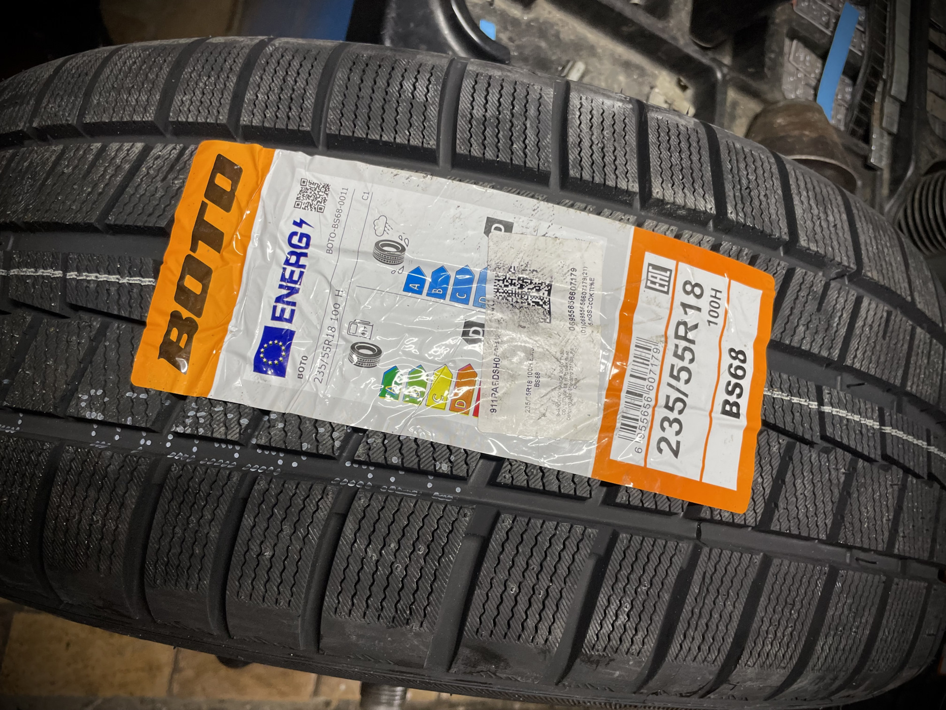 Зимняя резина Boto BS68 235/55/R18 — Volkswagen Tiguan (1G), 2 л, 2012 года | шины | DRIVE2