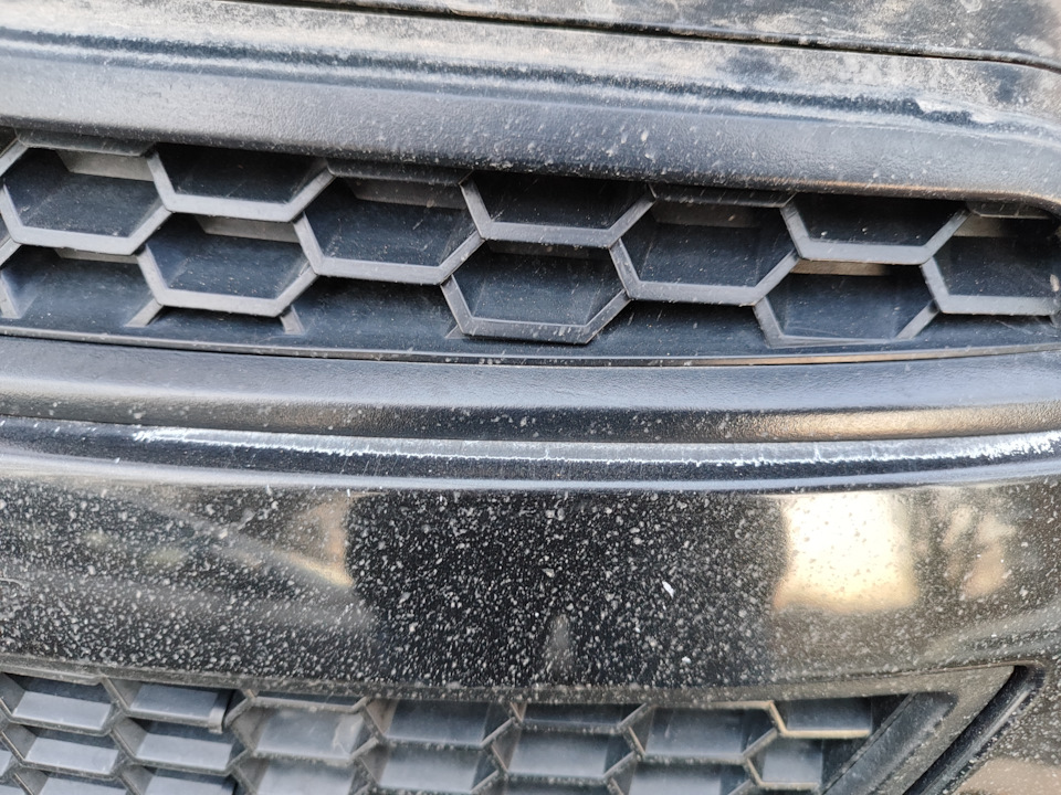 Замена верхней решетки радиатора — Chevrolet Cruze (1G), 1,6 л, 2012 ...