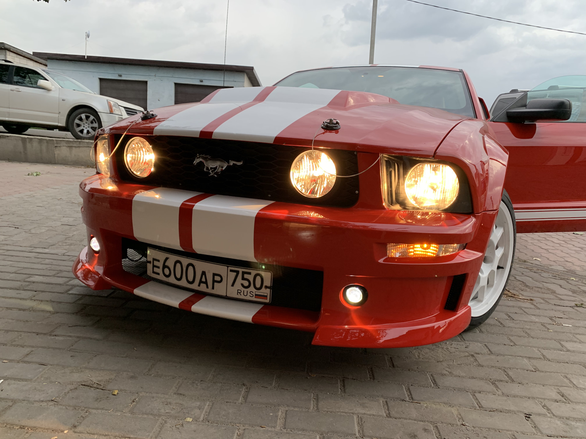 Он вернулся! — Ford Mustang (5G), 4 л, 2005 года | просто так | DRIVE2