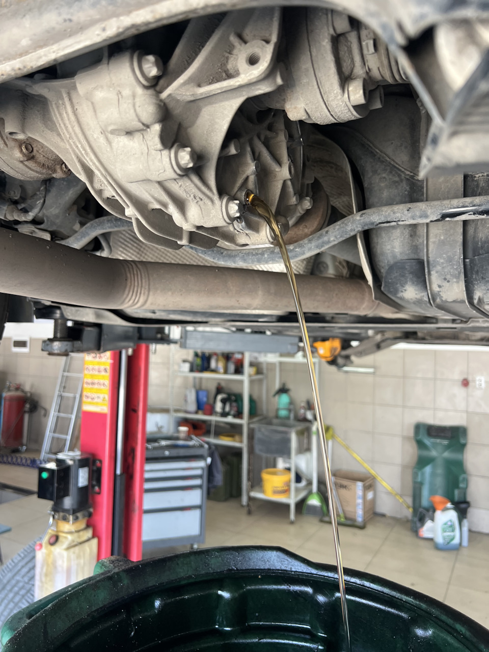 Масло в трансмиссии. 82к — Volkswagen Touareg (3G), 3 л, 2020 года ...