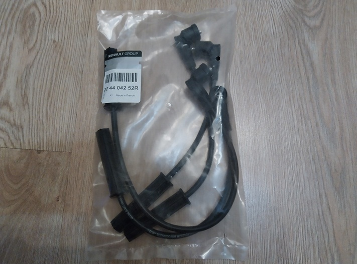 Зажигание и разный крепеж. — Renault Logan (1G), 2008 года | запчасти ...