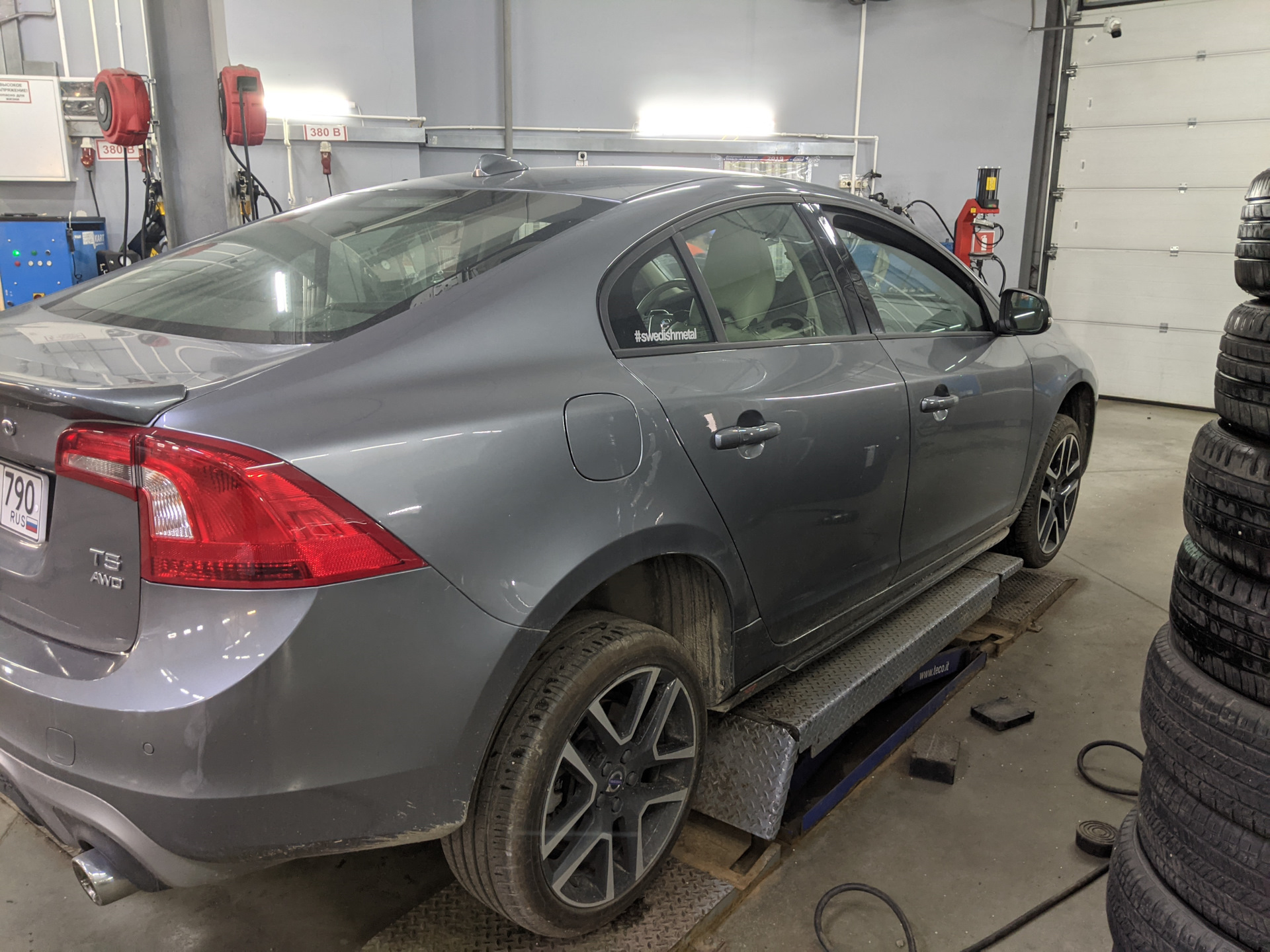 Шиномонтаж в Vianor — Volvo S60 (2G), 2 л, 2016 года | шины | DRIVE2