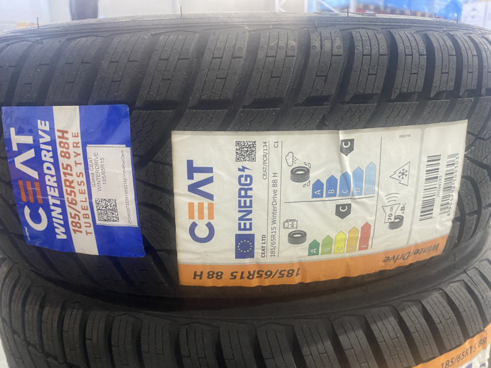 Шипы должны быть в голове — Nissan Note e-Power, 1,2 л, 2019 года ...