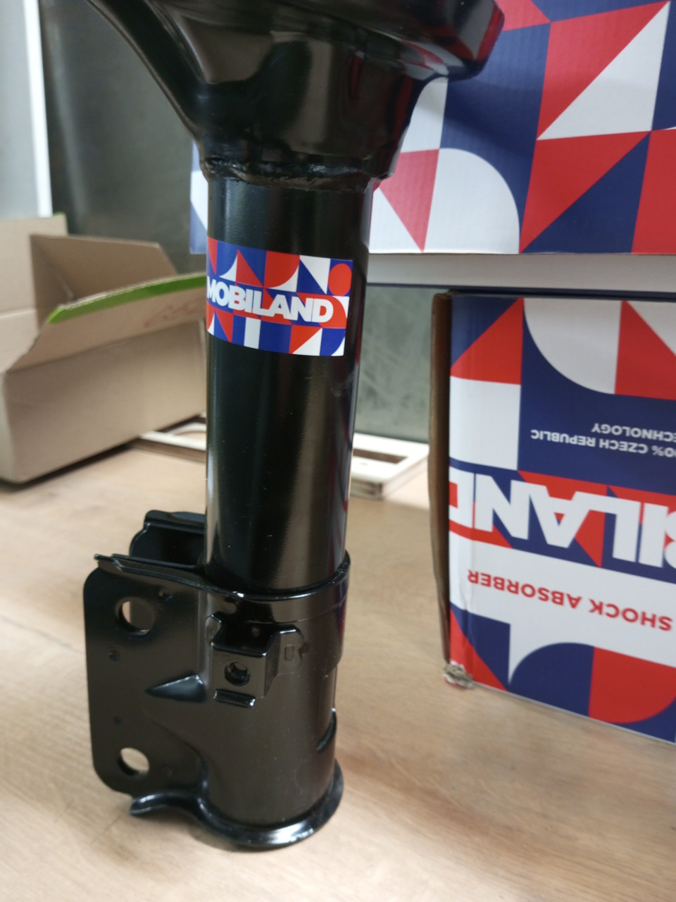 Амортизаторы MOBOLAND + мой 👀Ушастый ТАЛИСМАН👀! — Hyundai Tucson (JM ...