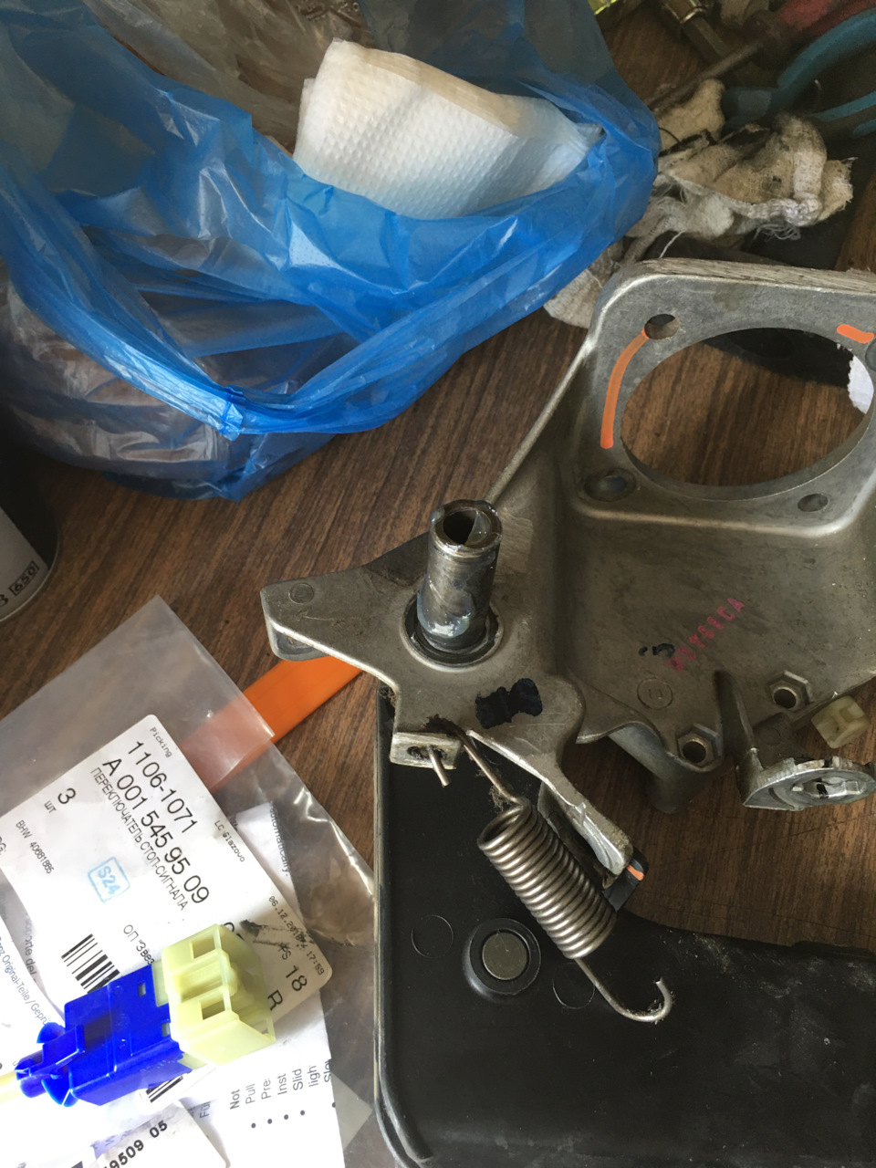 Избавился ещё от одного скрипа! — Mercedes-Benz C-Class (W202), 1,8 л ...