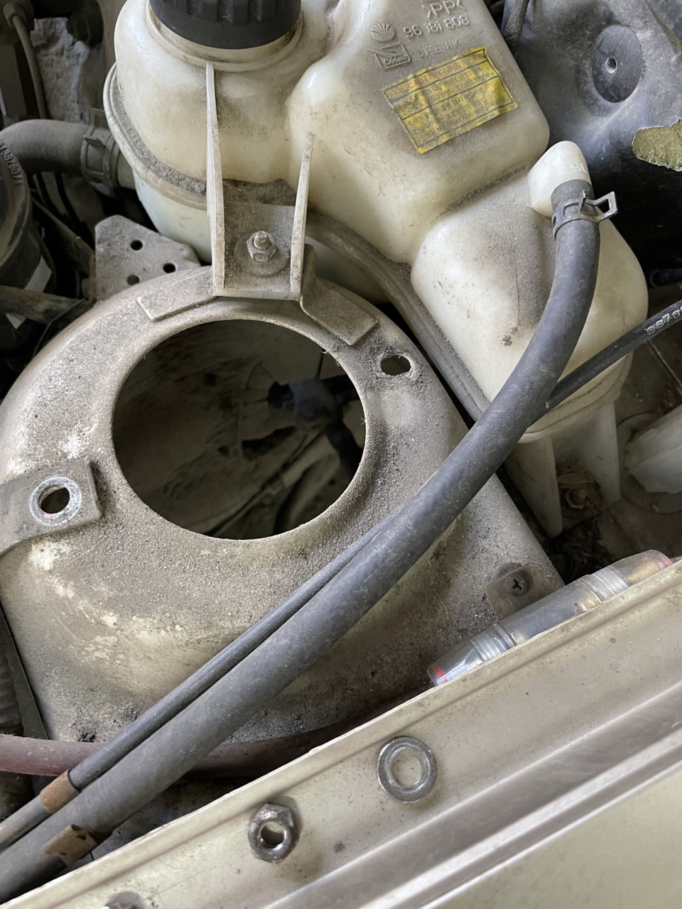 96181808 Бачок расширительный GM | Запчасти на DRIVE2