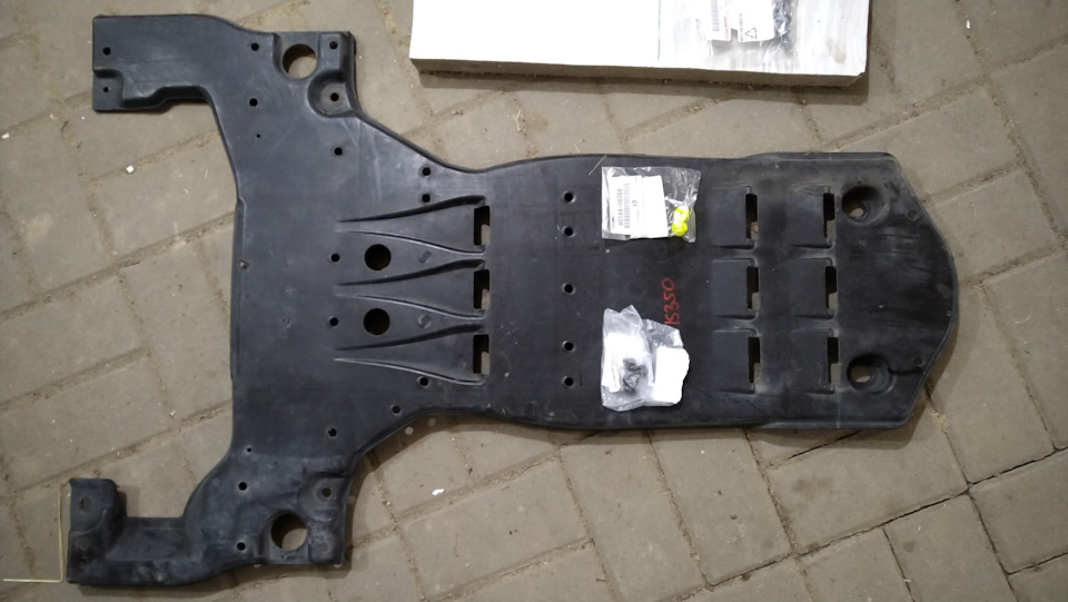 Защита АКПП и усилитель тоннеля кузова — Lexus IS II, 3,5 л, 2008 года ...