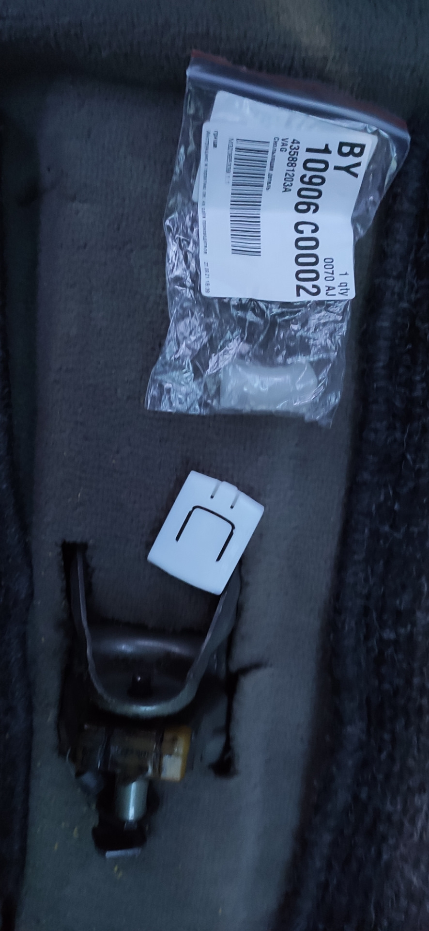 435881203A Ручка регулировки спинки сидения / AUDI, SEAT, VW 74~ VAG ...