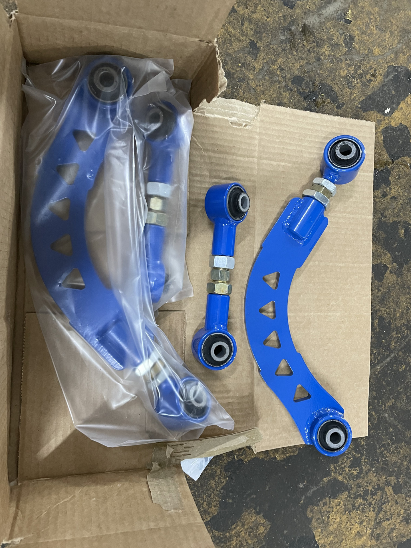 Задние поперечные рычаги Billy Bons Custome — Mitsubishi Lancer X, 2 л ...