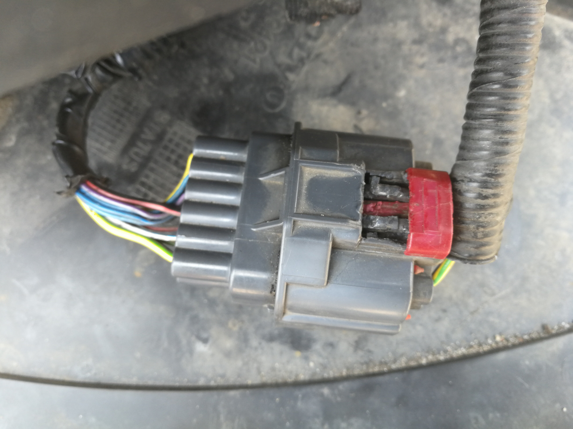 Ремонт помощи при парковке впереди — Volvo XC60 (1G), 2,4 л, 2010 года ...