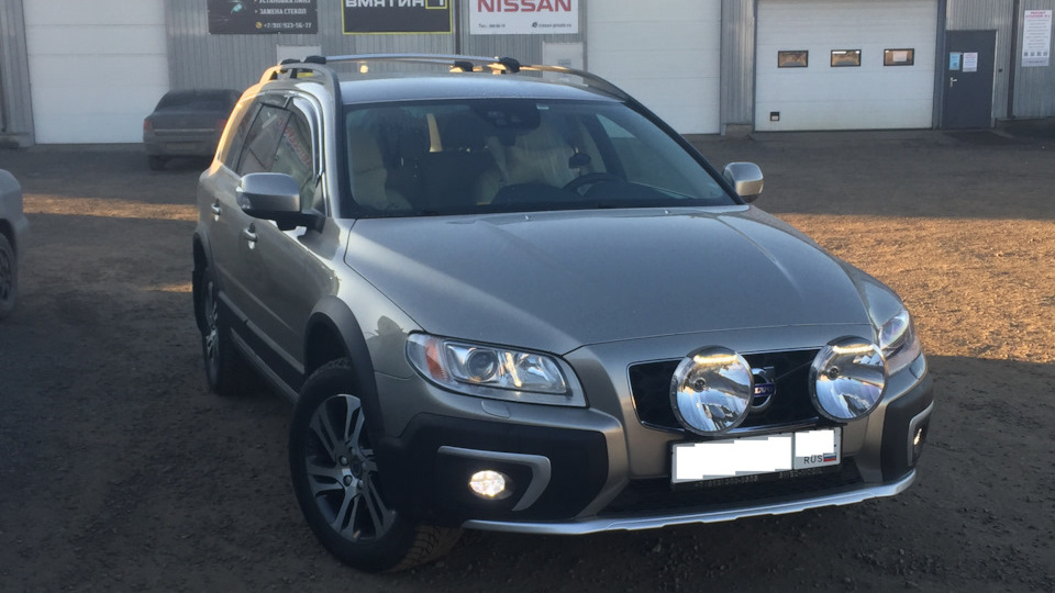 Предохранитель на ДХО, где он — Volvo XC70 III, 2,4 л, 2015 года ...