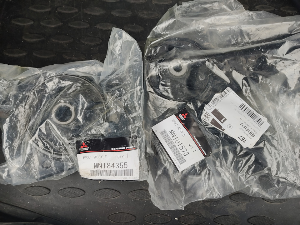 Масло в вариаторе, регулировка клапанов, фильтры бензонасоса, опять ...