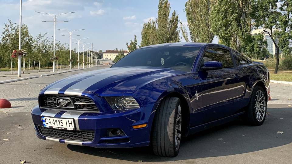 Ford Mustang (5G) 3.7 бензиновый 2012 | БМ на DRIVE2