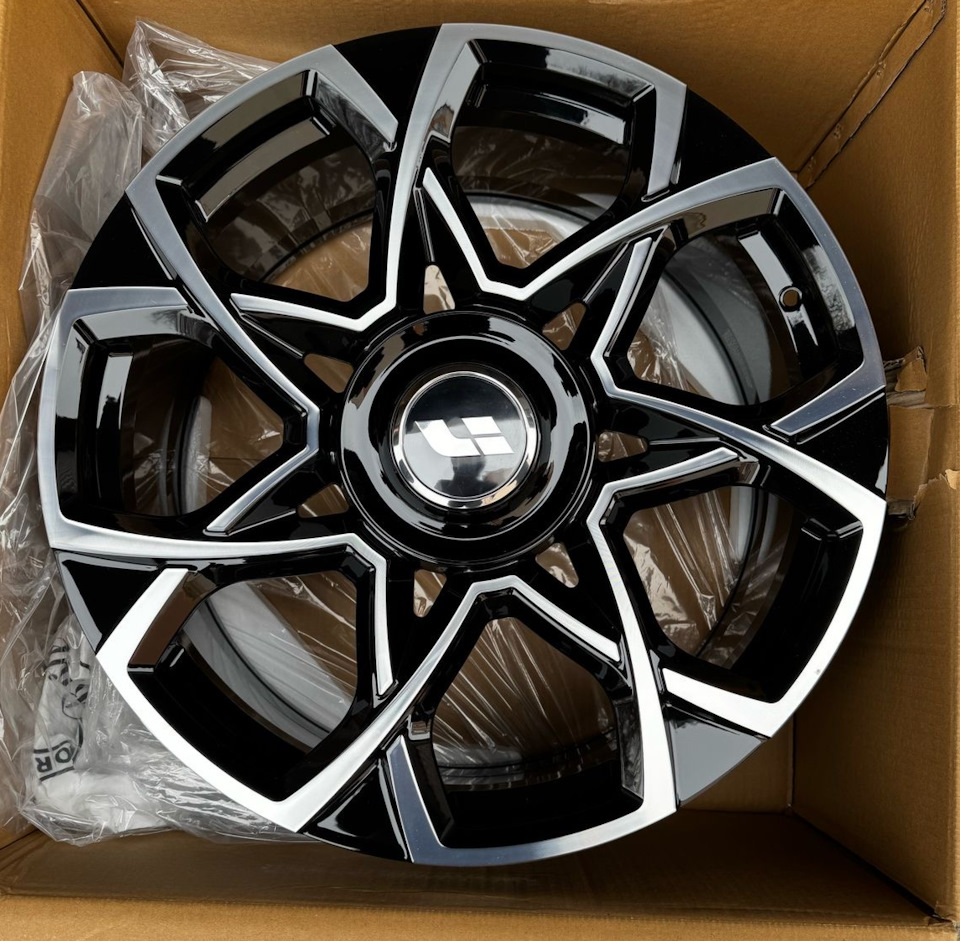 R22 Летние тапочки. — Li Auto Li L7, 1,5 л, 2024 года | колёсные диски ...