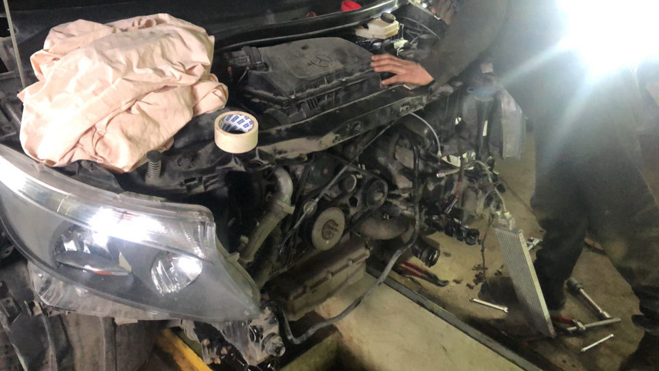 Передние тормоза, радиаторы, дроссель — Mercedes-Benz Vito (3G), 2,1 л ...