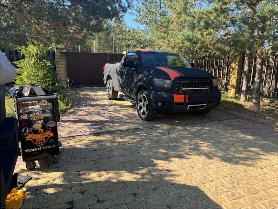 Замена решетки радиатора и немного поигрался с подвеской — Toyota ...