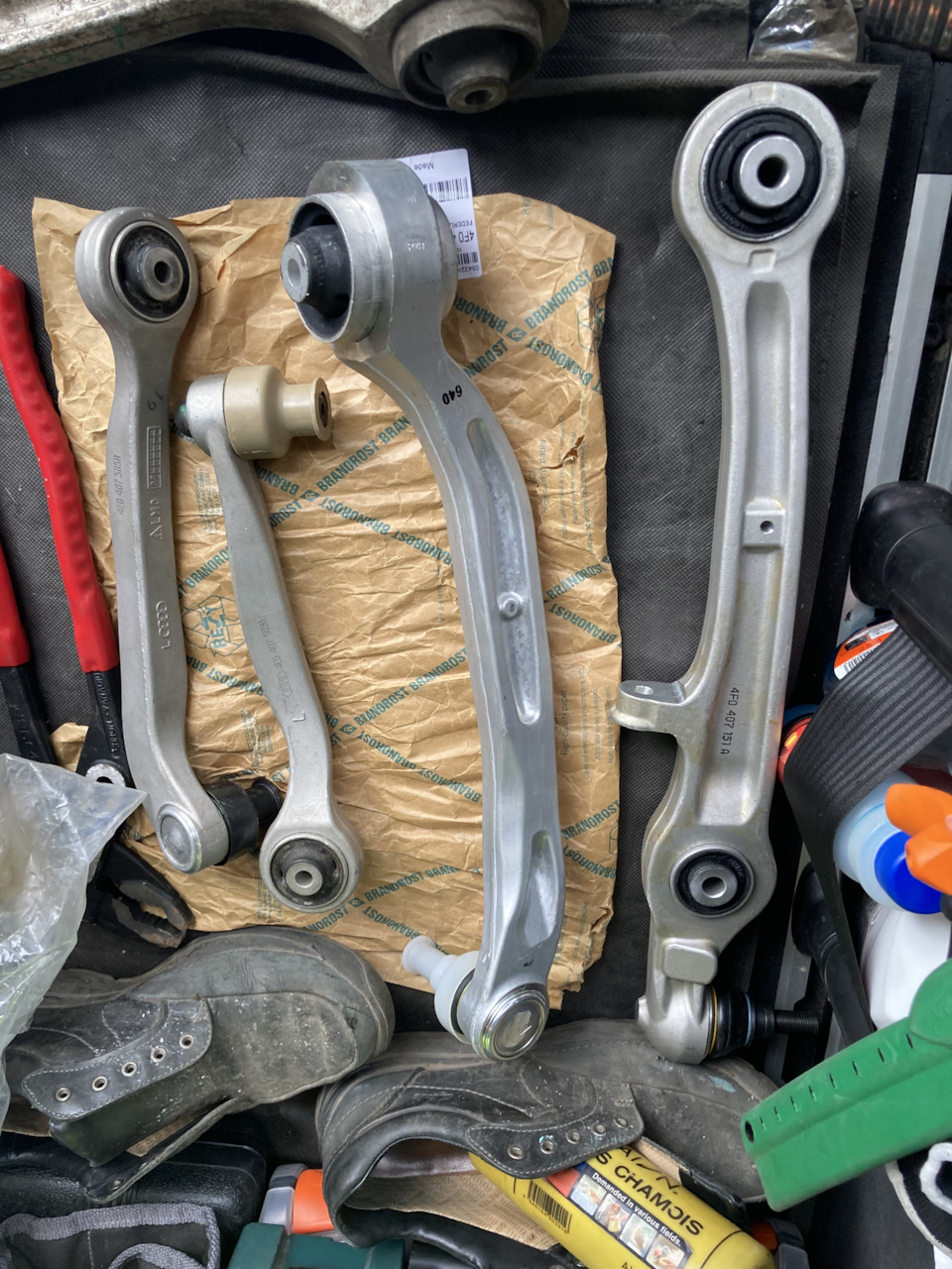 4F0407151A Рычаг подвески передней нижний VAG | Запчасти на DRIVE2