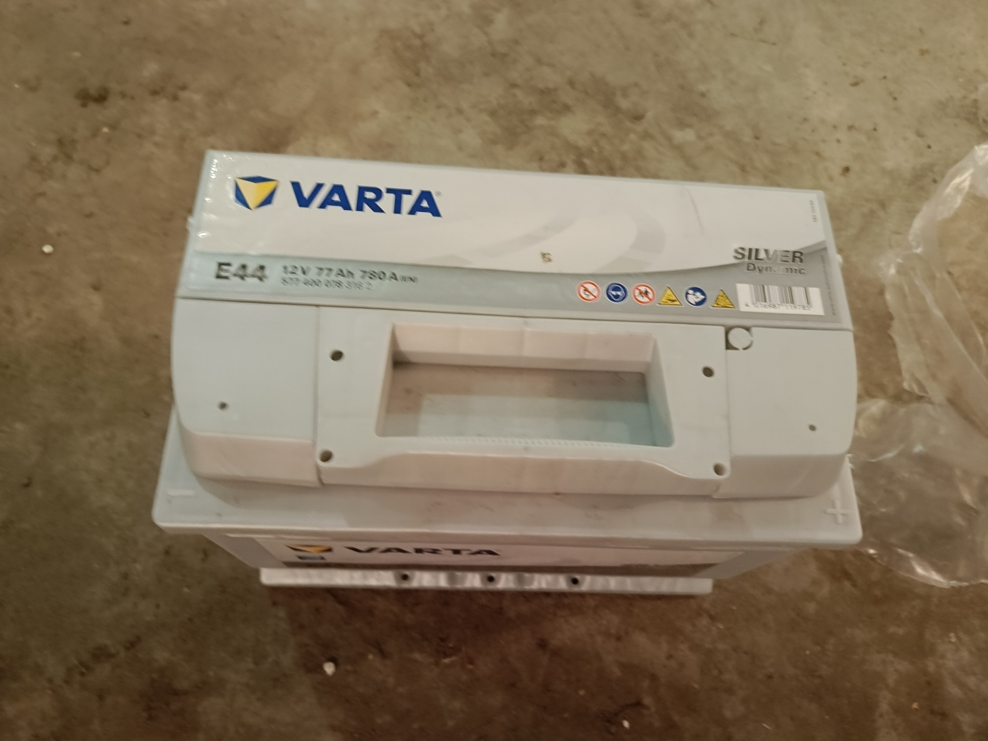 Новый АКБ VARTA Silver Dynamic E44 (577 400 078) — Renault Laguna III, 1,5 л, 2008 года ...