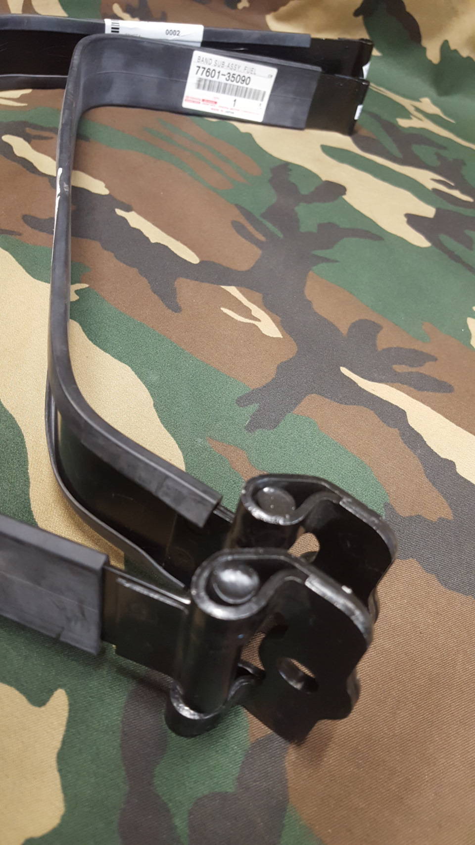 7760135090 Хомут крепления топливного бака TOYOTA LEXUS | Запчасти на ...