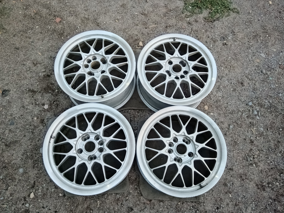 Rays Volk Racing Evolution 4 17x8JJ ET 45/35 4/5x114,3 — Nissan Primera ...
