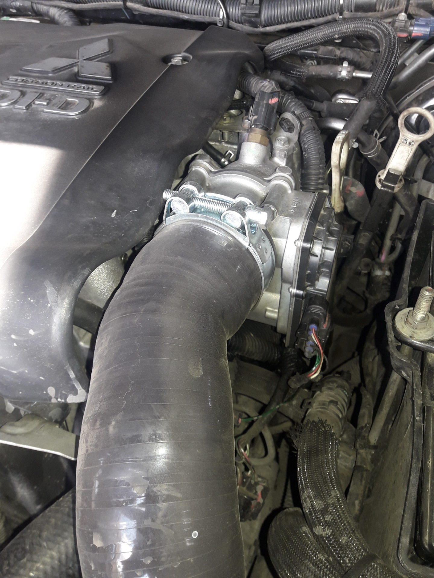 Ремонт турбины. — Mitsubishi Pajero Sport (2G), 2,5 л, 2014 года ...