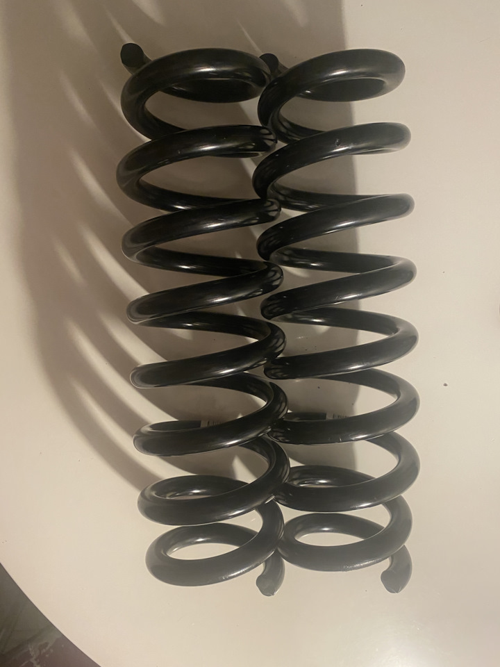 Пружины задние на BMW F34 (пружины F30) на BMW 1 series (F21), BMW 3 ...