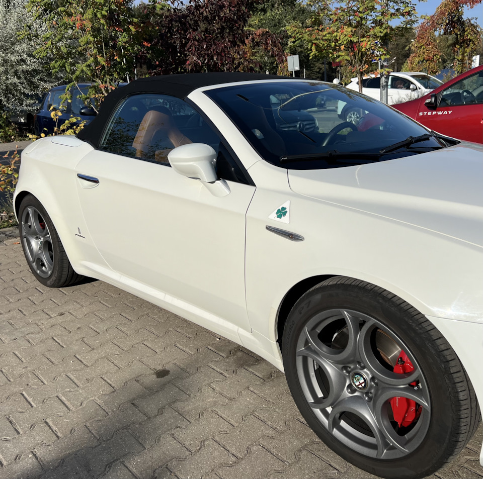 Alfa Romeo Spider (939), 3,2 л, 2008 года | другое | DRIVE2