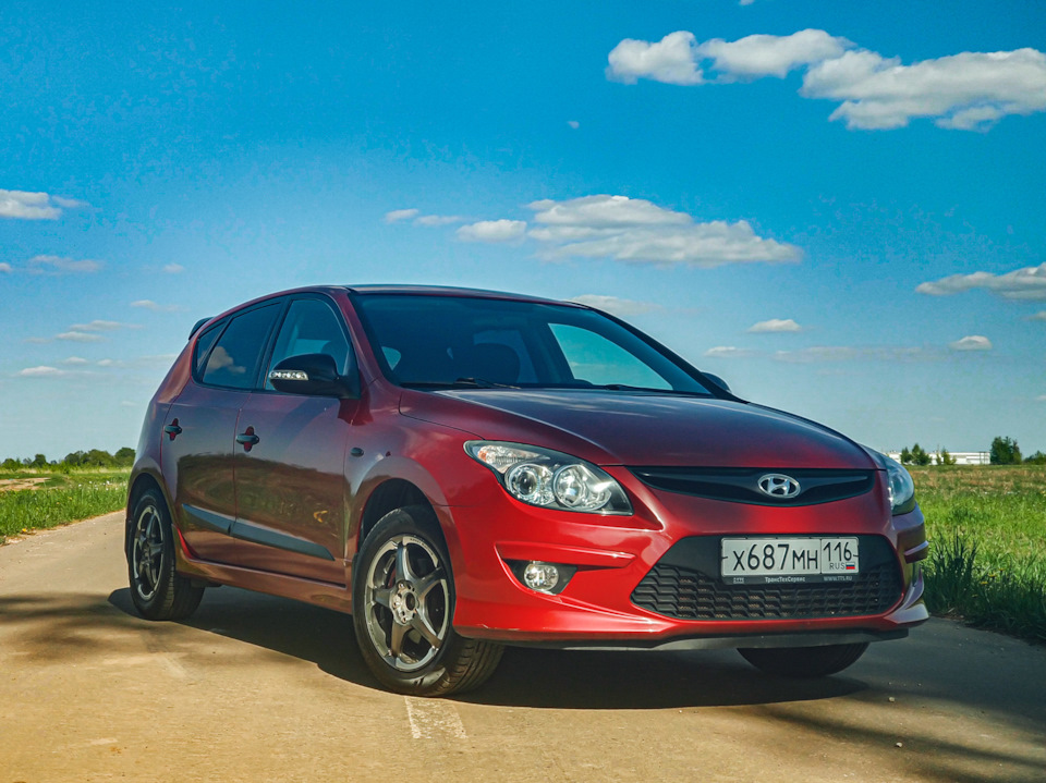 Замена задней щетки стеклоочистителя — Hyundai i30 (1G), 1,6 л, 2010 ...