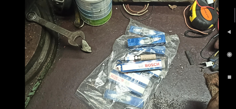 Свечи зажигания на Газ Крайслер, форд Фиеста, Мондео, Ка, Фокус, Ескорт ...