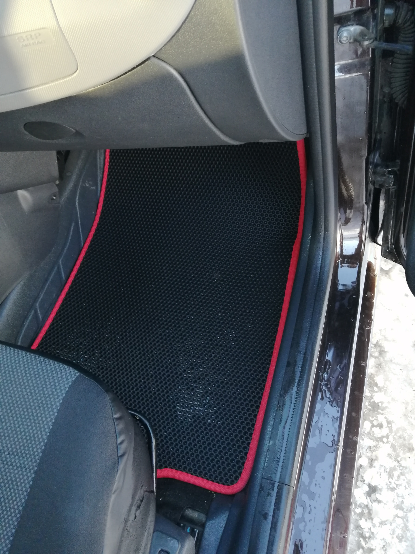 Коврики — Lada Ларгус, 1,6 л, 2019 года | аксессуары | DRIVE2