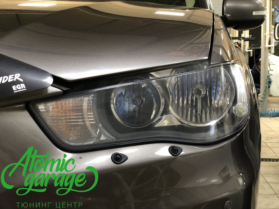 Mitsubishi Outlander XL, установили светодиодные линзы GTR mini ...
