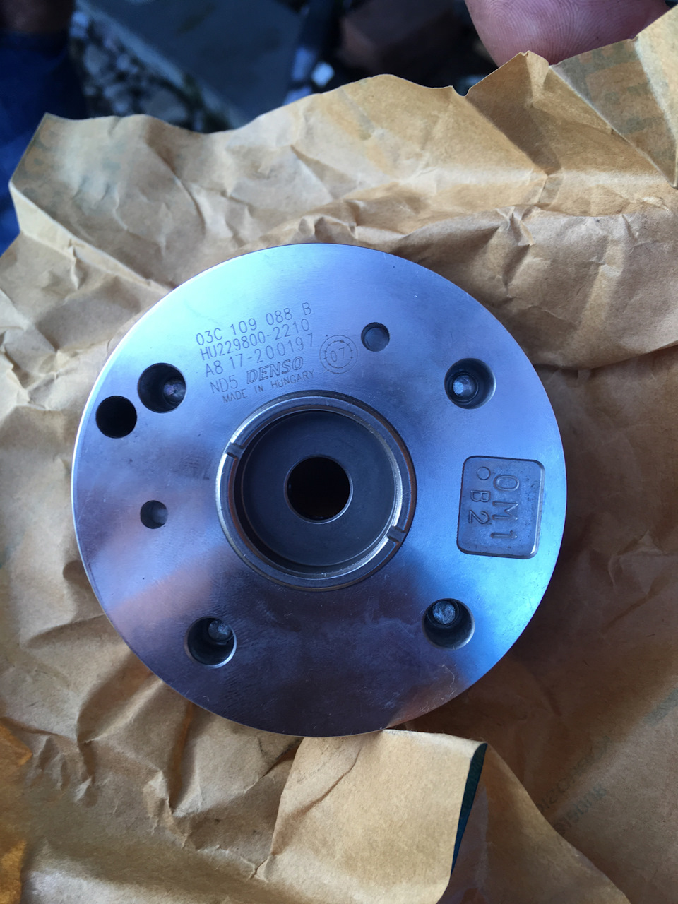 03C109088B Регулятор фаз газораспределен. VAG | Запчасти на DRIVE2