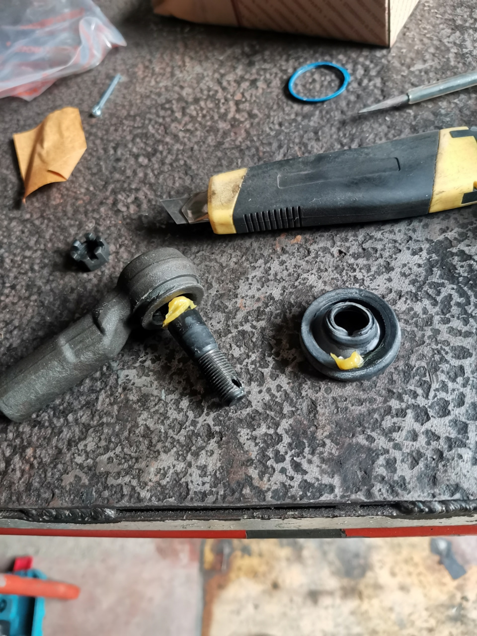 Замена рулевых наконечников. — Toyota Camry (V30), 1,8 л, 1991 года ...