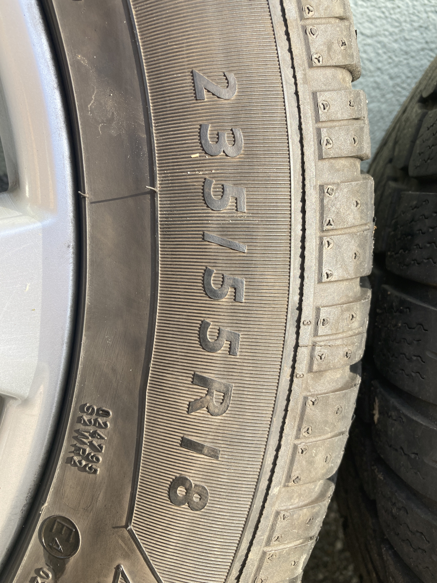 Переобувка на зимнюю резину — Toyota RAV4 (IV), 2,2 л, 2013 года | шины | DRIVE2