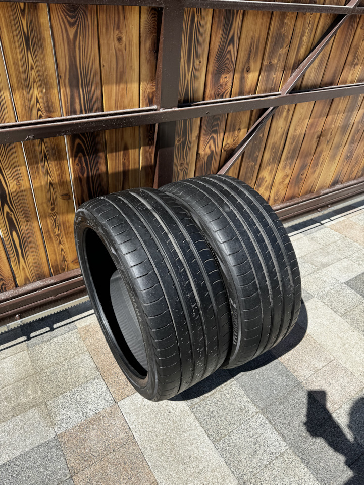 Шины летние Yokohama 275/35 R22 на BMW X6 (G06), BMW X5 (G05). Б/у | 28 ...