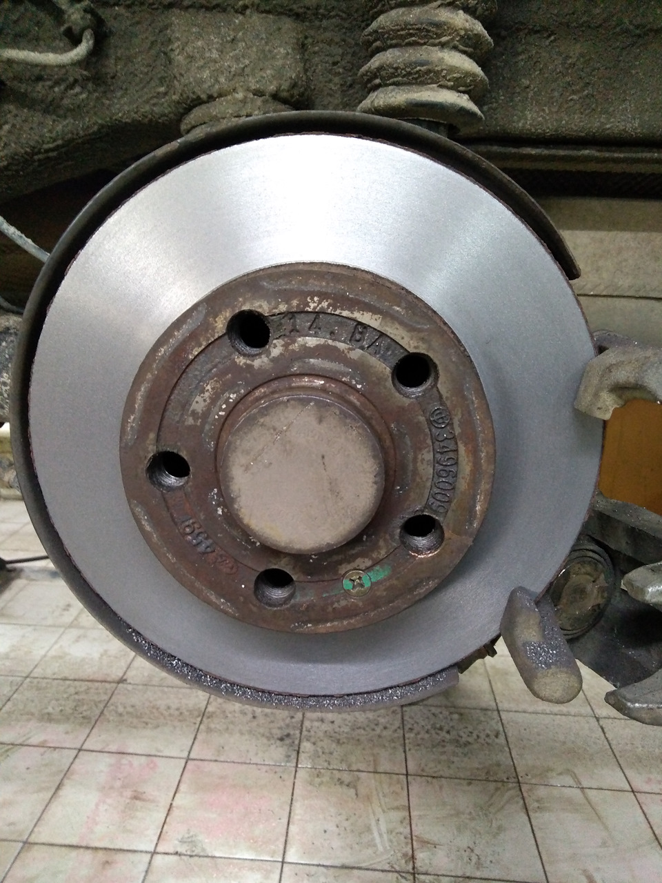 Проточка тормозных дисков — Brilliance H530, 1,6 л, 2014 года | визит ...