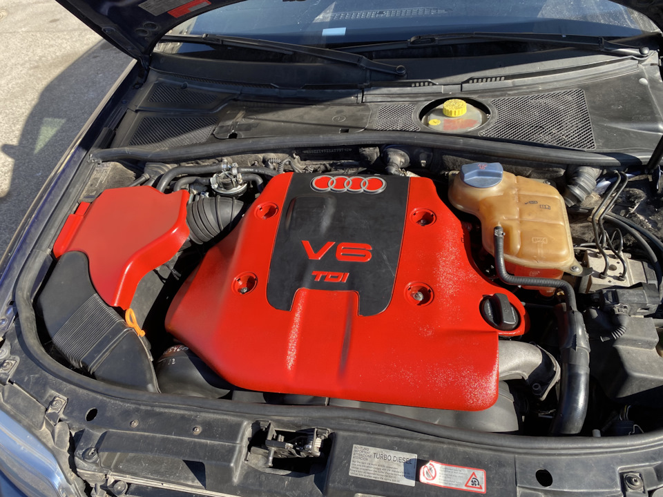Крышка мотора — Audi A4 Avant (B5), 2,5 л, 1999 года | своими руками ...