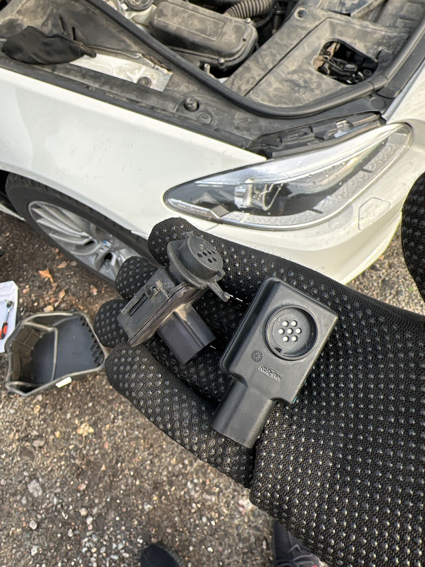 Чистка фильтра грубой очистки + мойка двигателя — BMW 5 series (F10), 3 ...