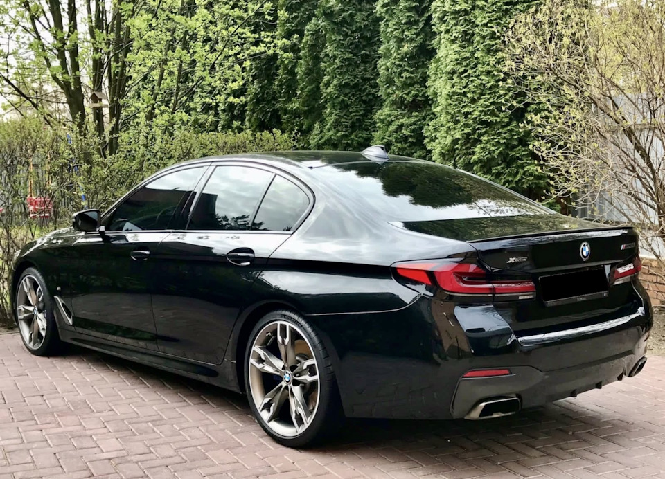 Установил задний спойлер BMW M550 — BMW 5 series (G30), 2 л, 2020 года ...