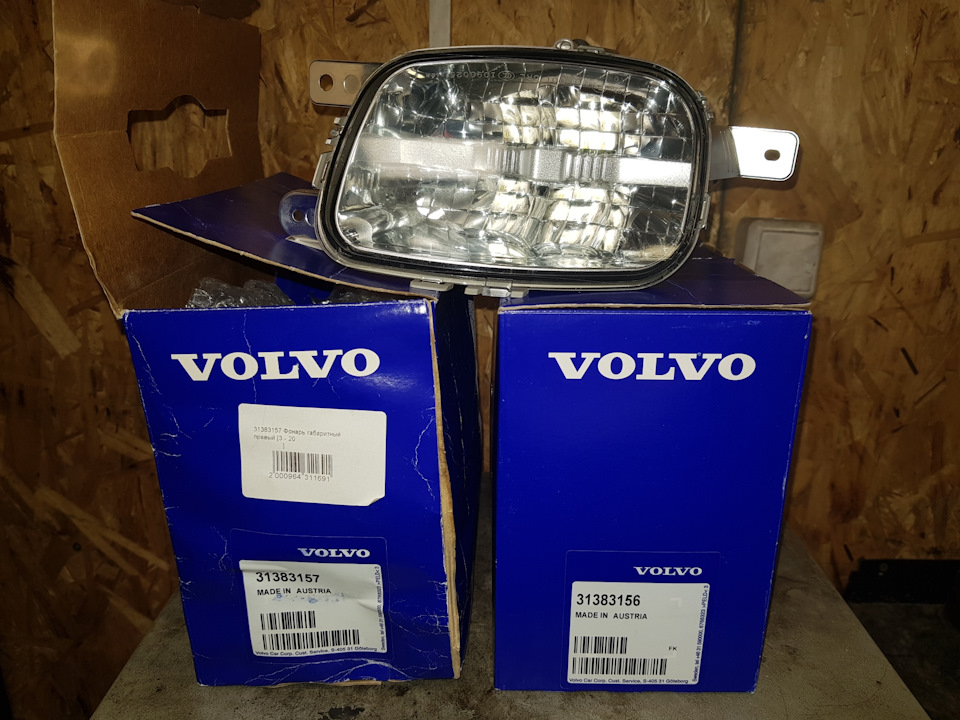 31383157 Фонарь противотуманный правый Volvo | Запчасти на DRIVE2