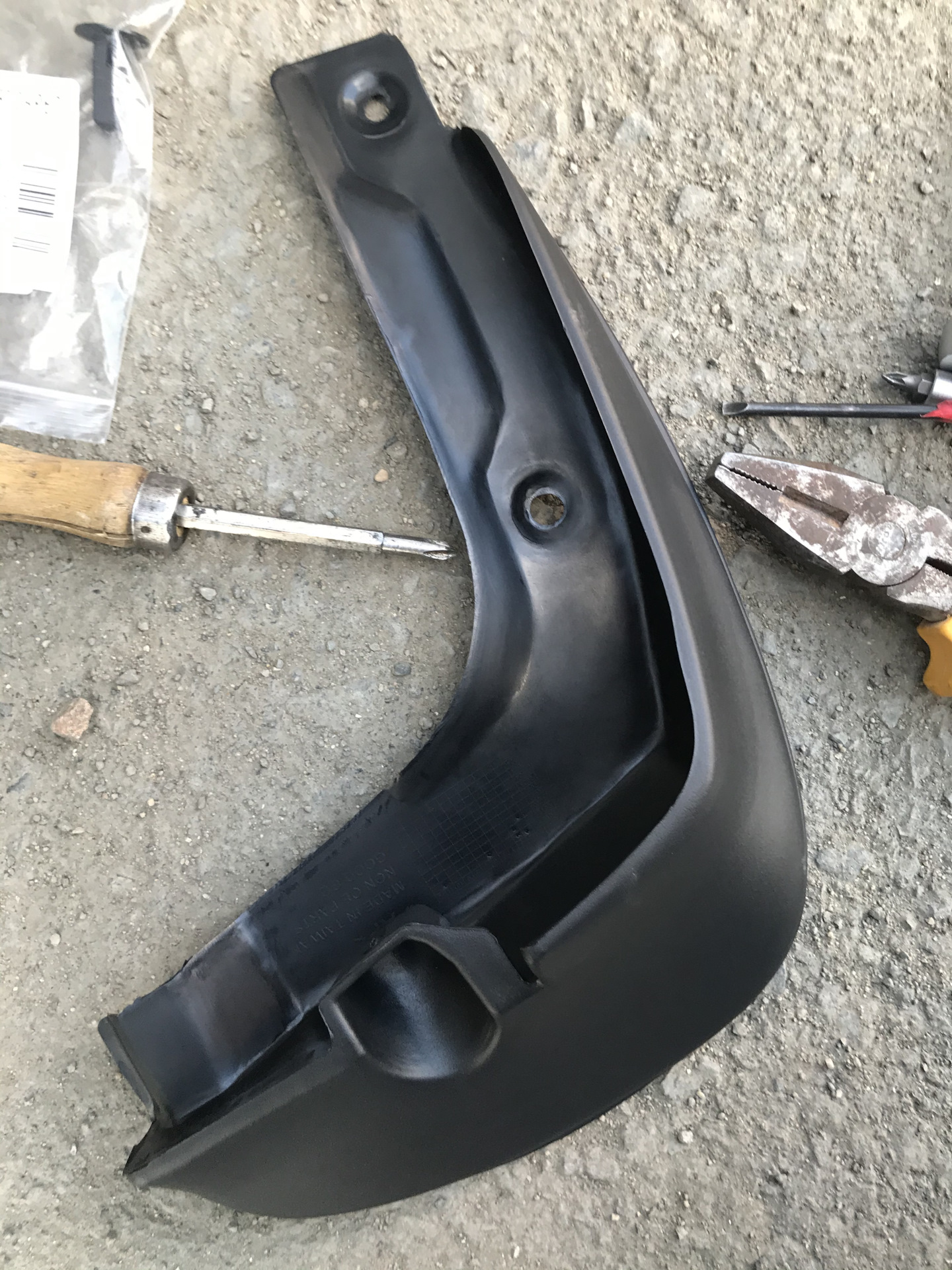 Установка брызговиков — Toyota Camry (XV30), 2,4 л, 2006 года ...