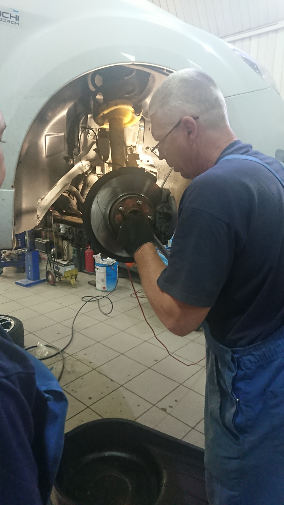 Очередная замена масла и масляного фильтра — Audi 80 (B4), 2 л., 1994 ...