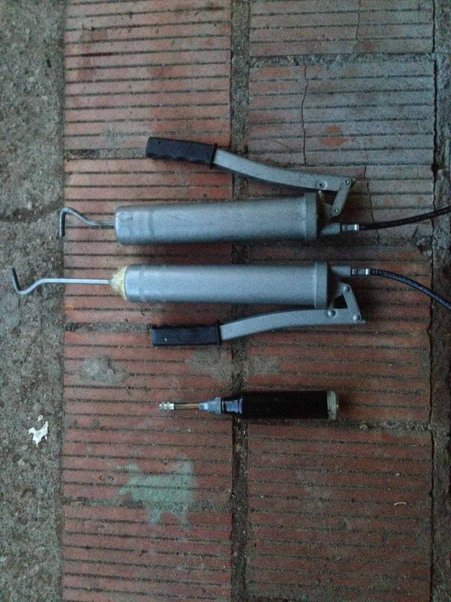 Крутой шприц для масленок — ГАЗ 24, 2,4 л, 1982 года | аксессуары | DRIVE2