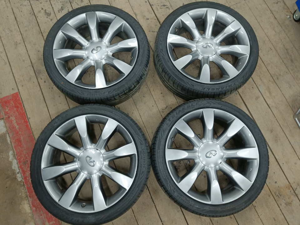 Шины летние Triangle Group 245/40 R20, литые диски Nissan 8Jx20 ET40 ...