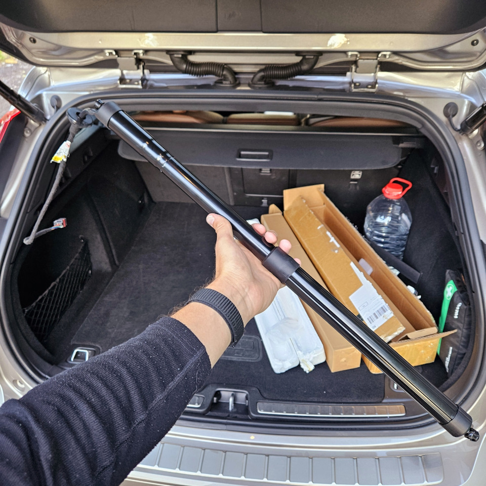 Привод крышки багажника Volvo 32357571 — Volvo V60 (2G), 2 л, 2019 года ...