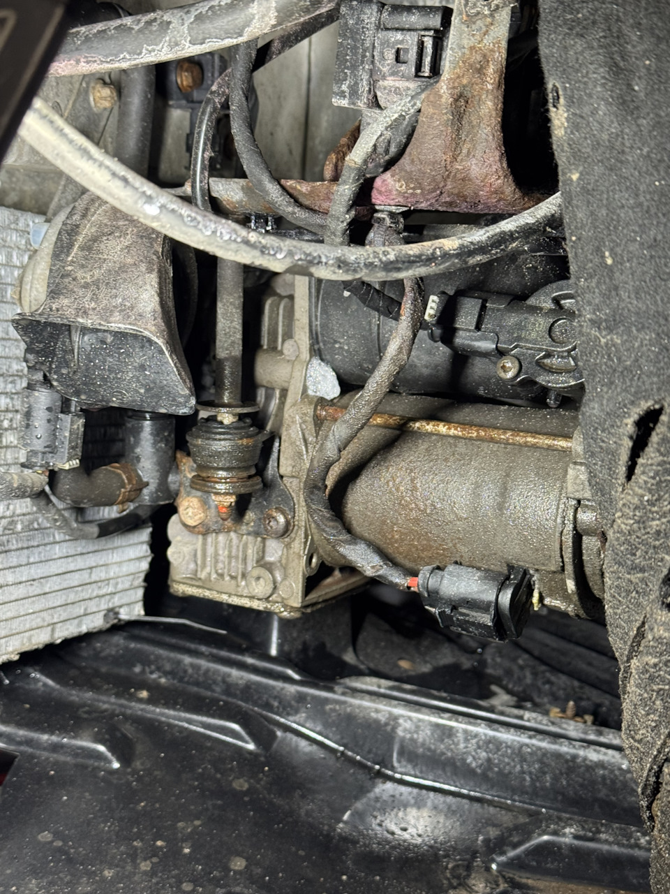 Компрессор подвески+фильтр — Mercedes-Benz S-Class (W222), 3 л, 2014 ...